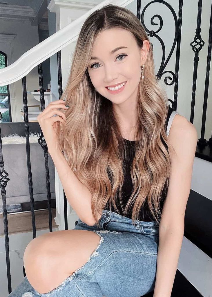 20 Leading Female Twitch Streamers to Watch - Mothers Always Right